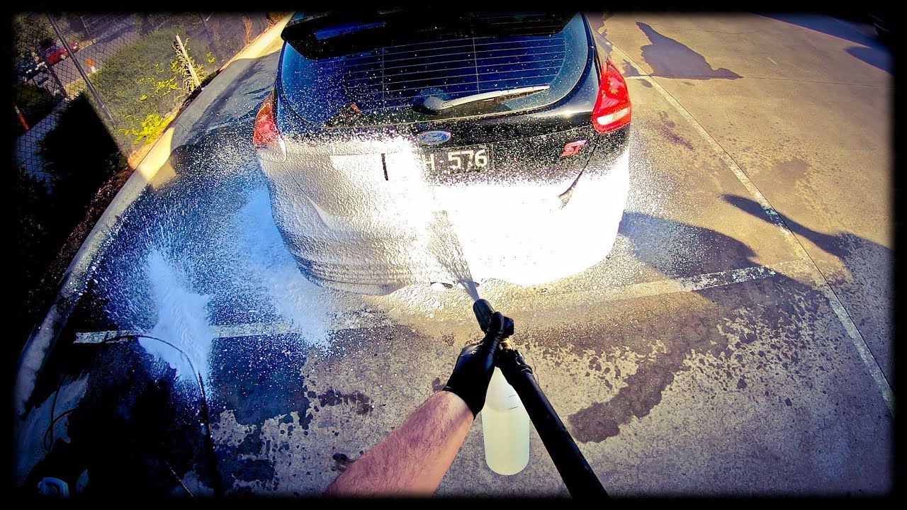 Ford Focus ST - First Wash & Coating Update - YouTube
