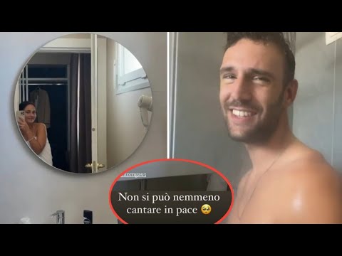 Rosalinda Cannavò FILMA di nascosto Andrea Zenga mentre canta SOTTO LA DOCCIA  \