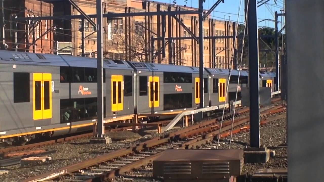 Sydney Trains Vlog 412: Central During Afternoon Peak - YouTube