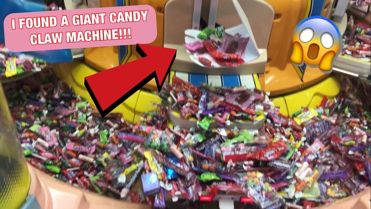 I FOUND A GIANT CANDY CLAW MACHINE!!!! - YouTube