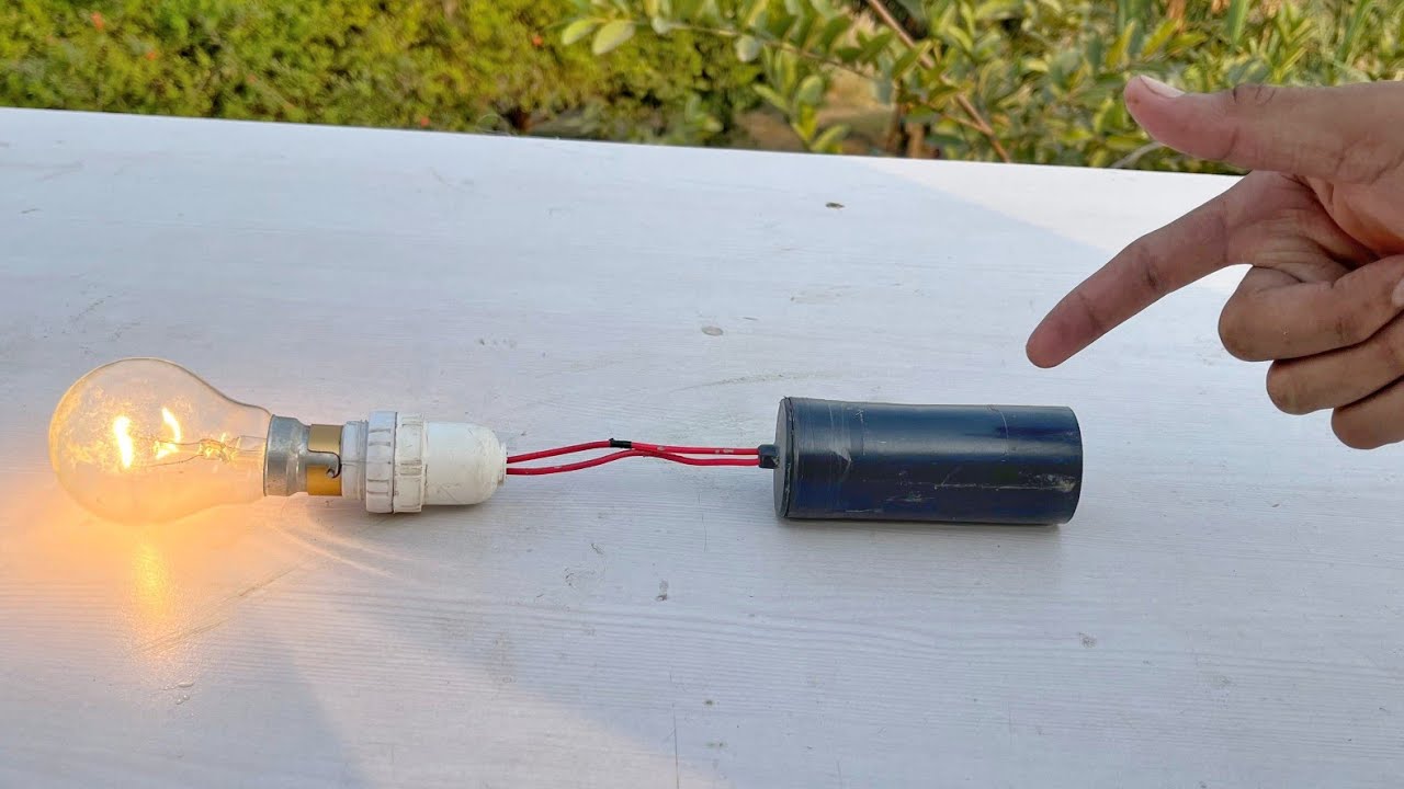 Capacitor Lit A 230 Volt Bulb - Awesome Capacitor Experiment - YouTube