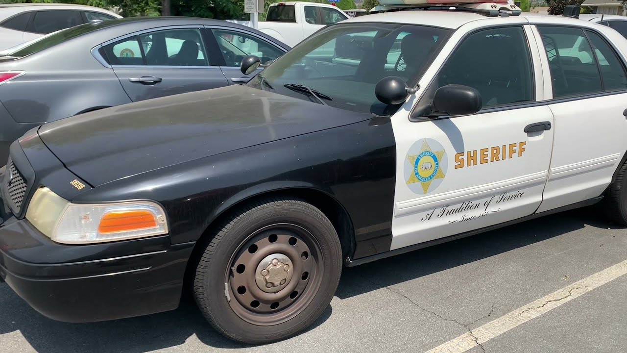 Los Angeles County Sheriff : 2011 Ford Crown Victoria : Walk Around ...