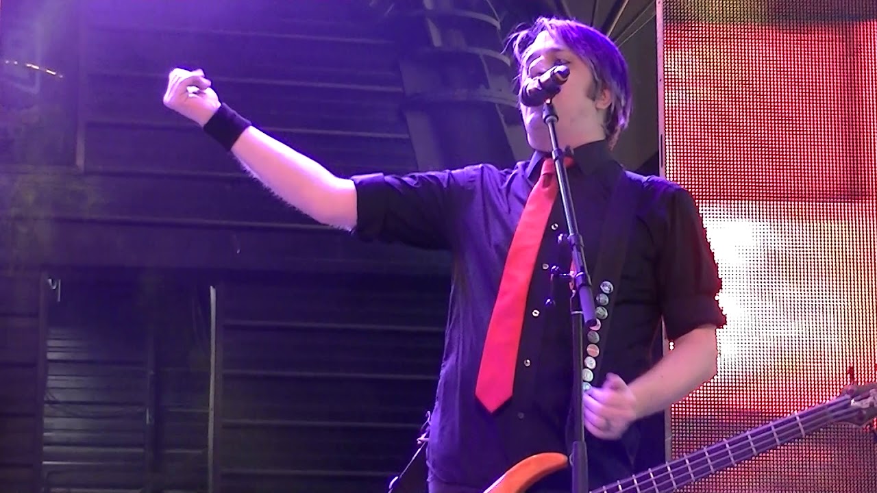 The Roxy Gunn, Project,Green River - YouTube