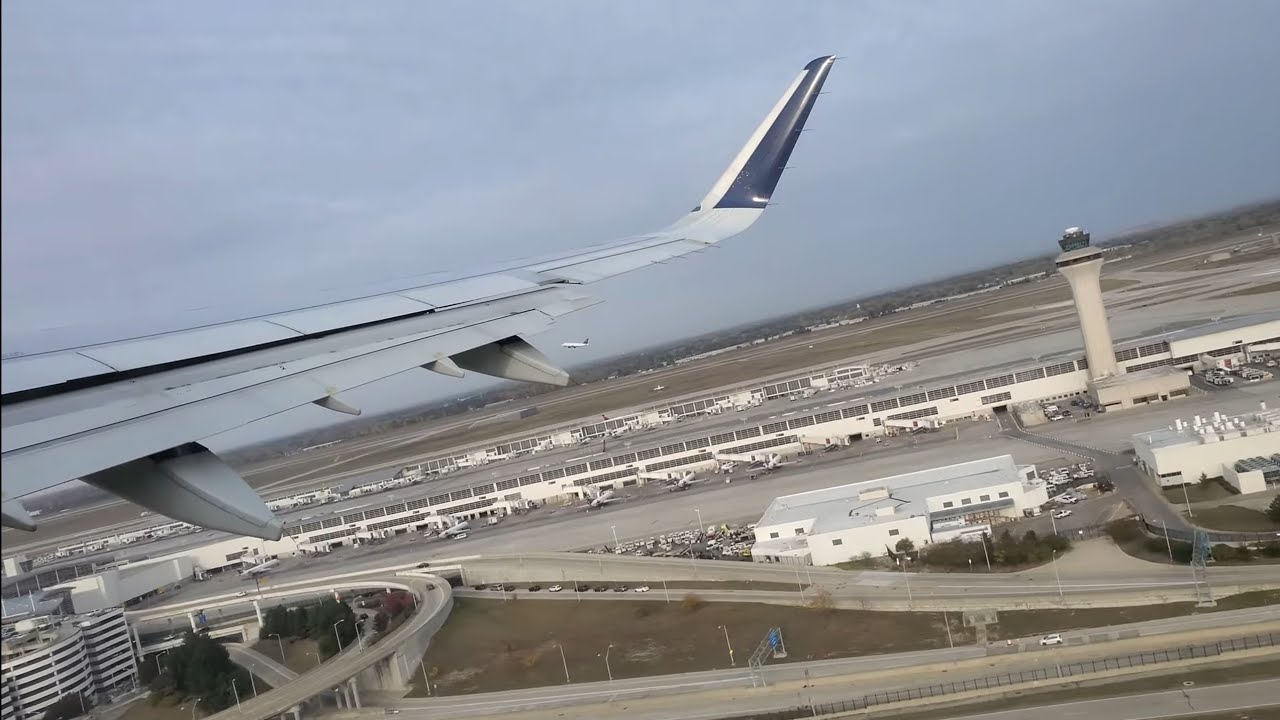 Delta Airlines Airbus A321 Parallel Takeoff - Detroit Metropolitan ...