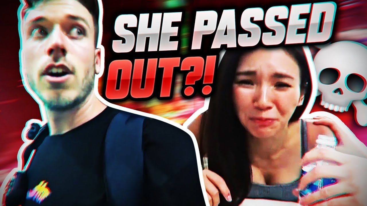 SHE PASSED OUT ON THE RIDE?! | SINGAPORE - YouTube