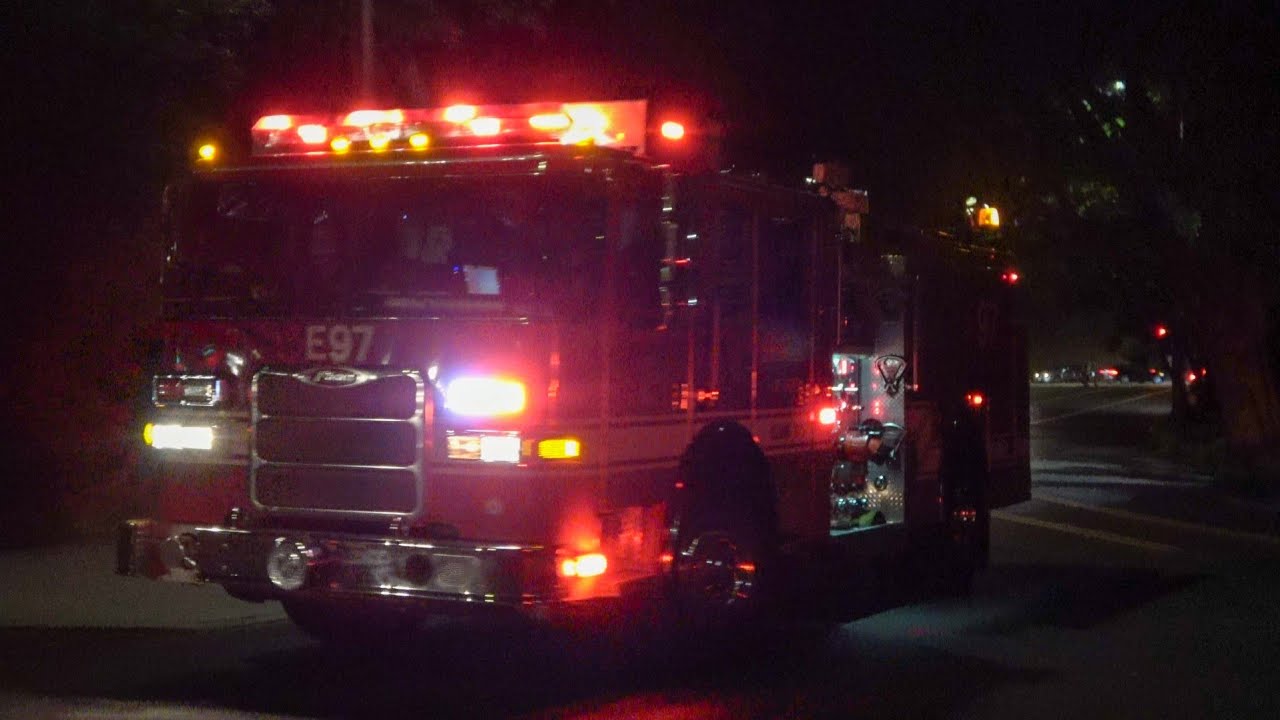 LAFD Engine 97 Responding - YouTube