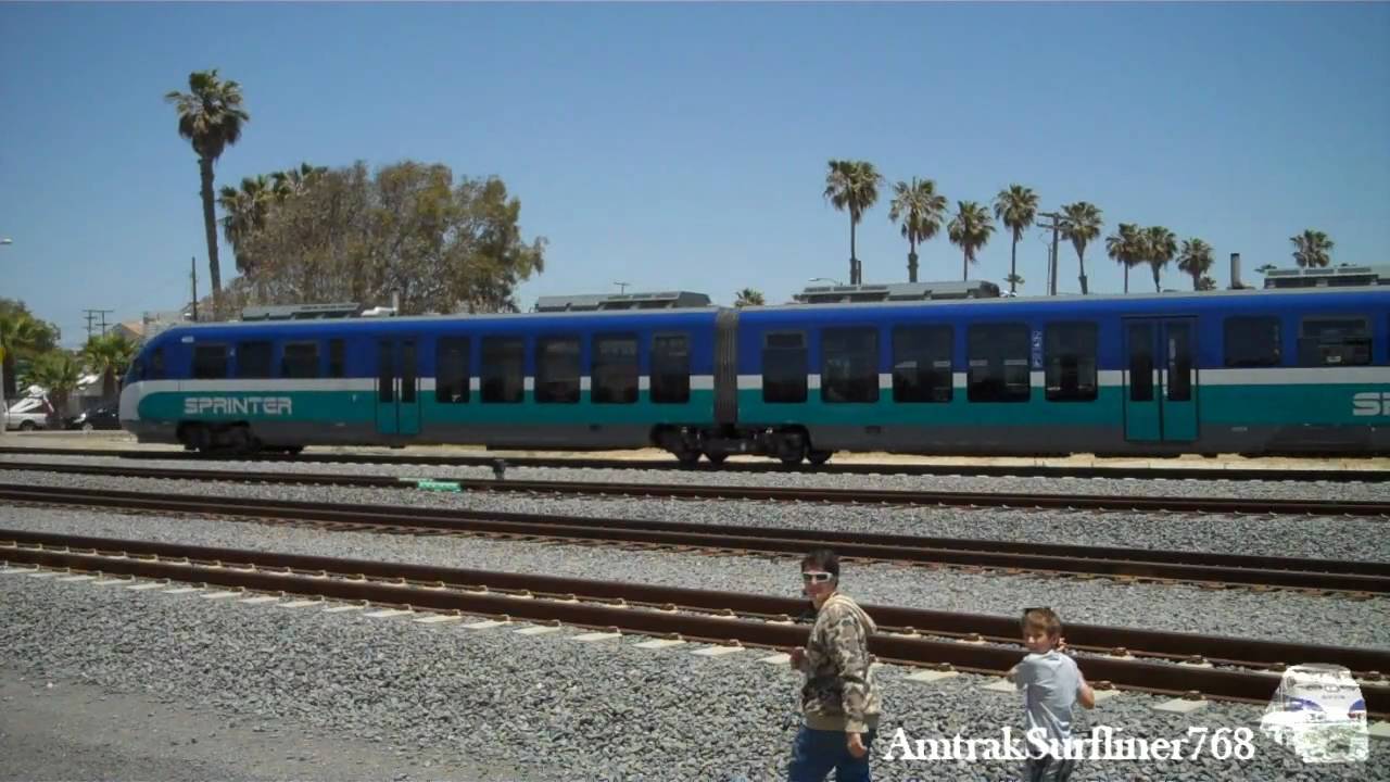 Surprise horn on NCTD SPRINTER - YouTube