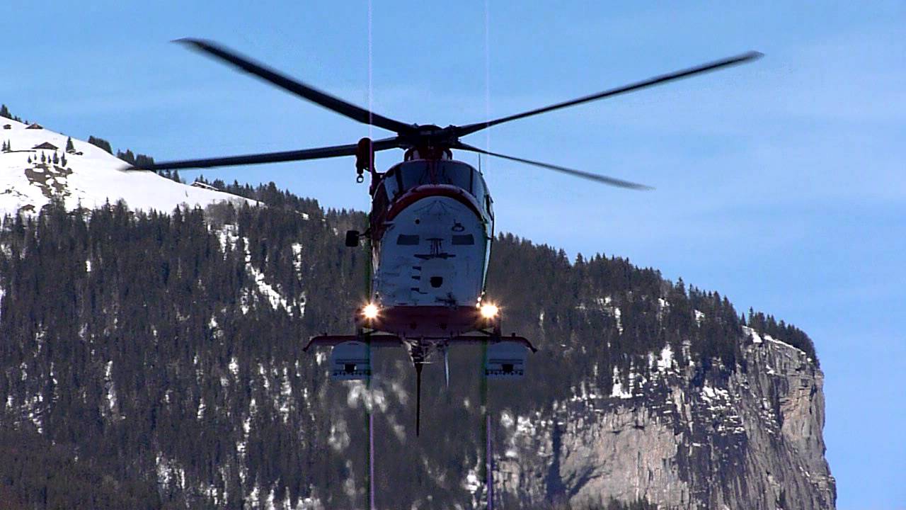 REGA Agusta Westland Da Vinci Landing - YouTube