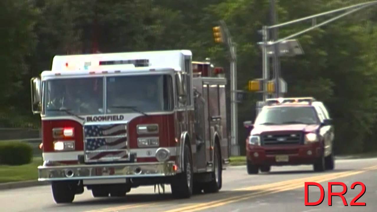 Bloomfield Fire Department Engine 3 And Car 30 Responding 7-14-13 - YouTube
