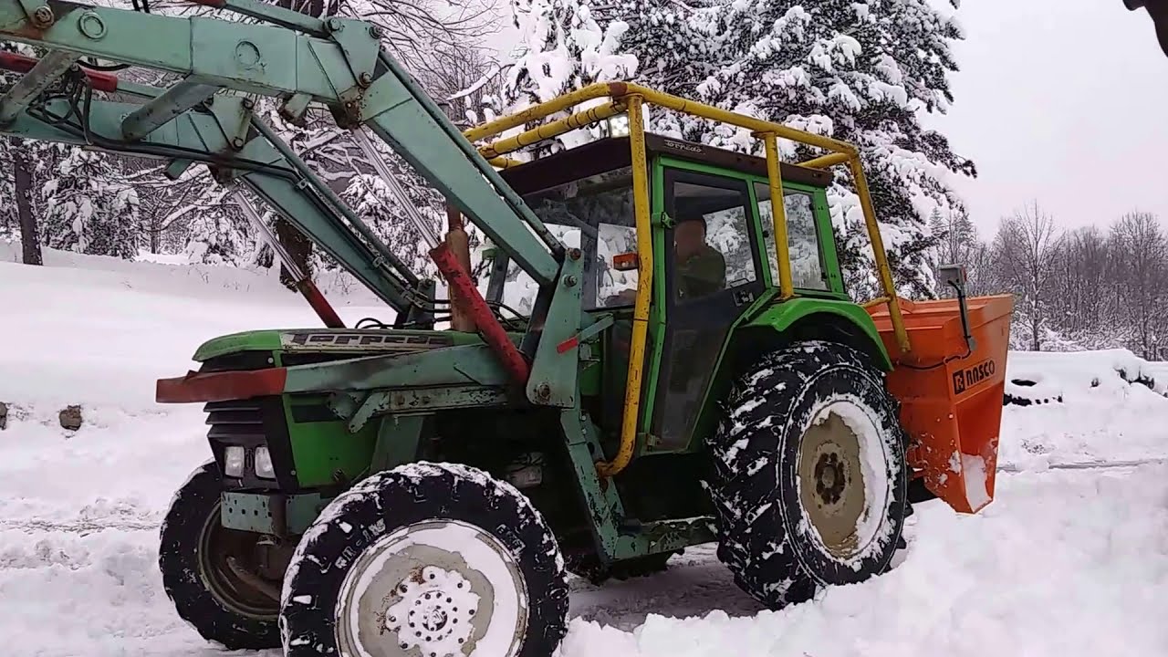 Torpedo Tractor Cleans Snow - YouTube