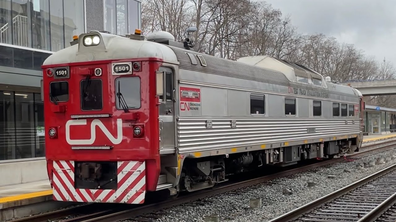 CN 998 1501 RDC test train at West Harbour Go Station March 27 2023 ...