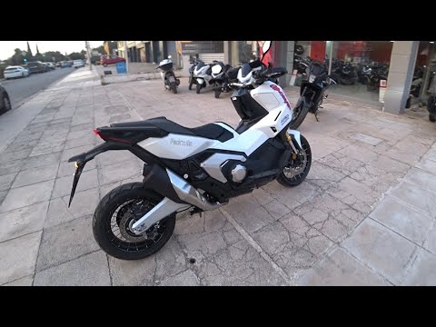 HONDA A-XDV 750 2025 sound POV riding in the city - YouTube