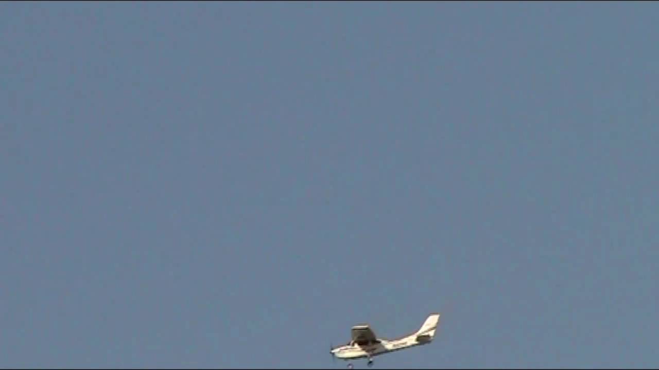 Low Flying Cessna172 - YouTube