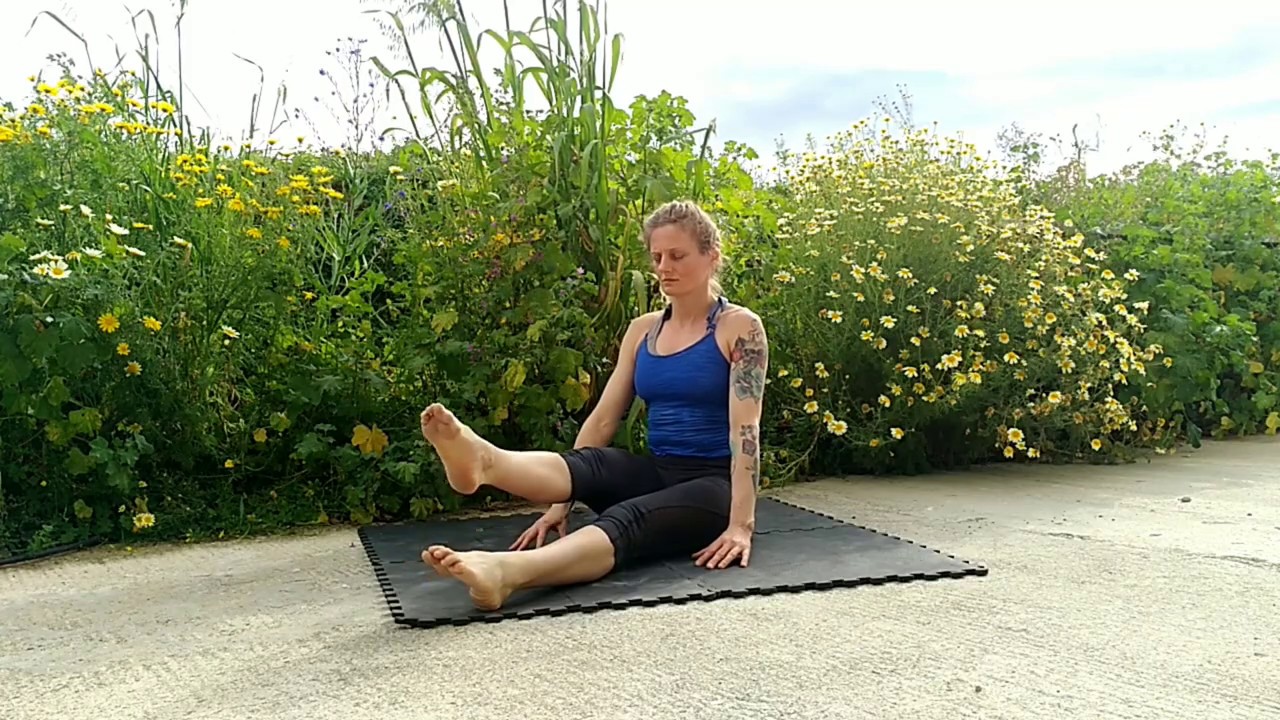 2 exercises to improve toes to bar - YouTube