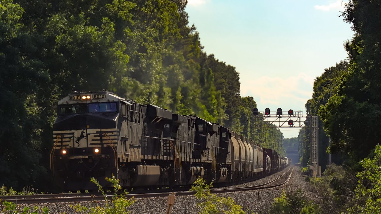 NS ES44AC Gevo #8010 leads 154 w/Doug!!! - YouTube