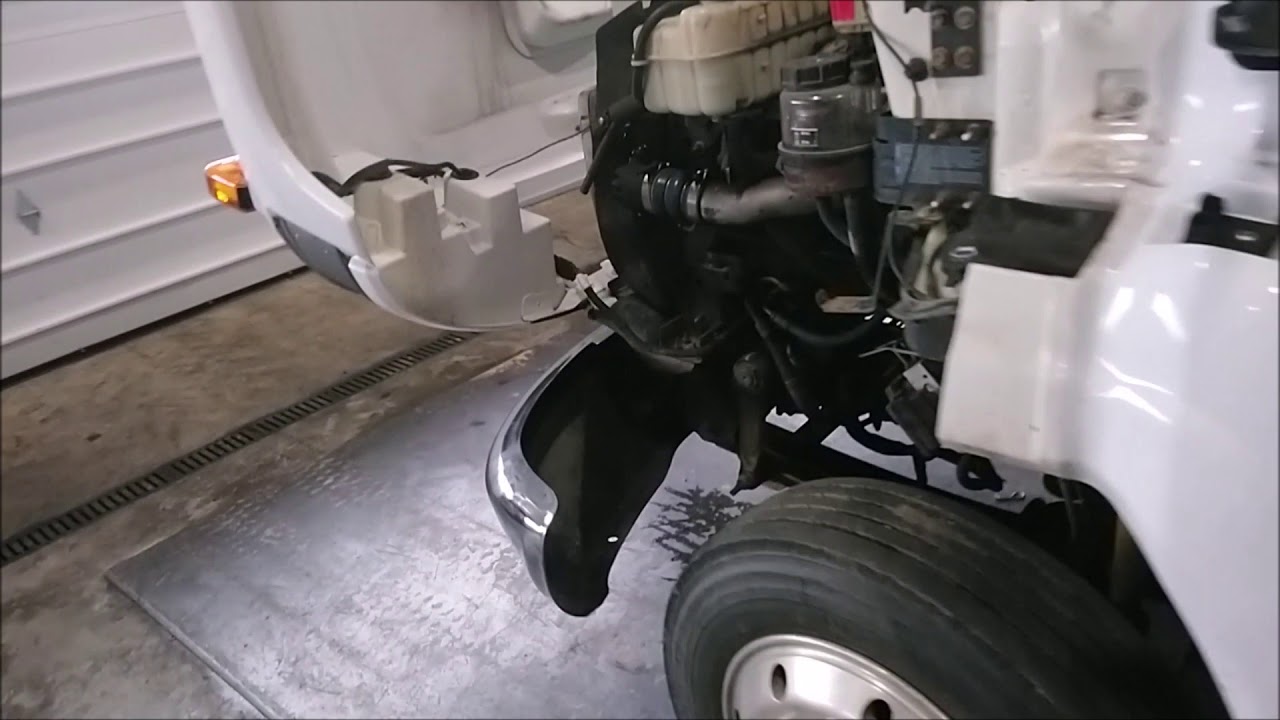 2004 Isuzu 6.6L Duramax engine - YouTube