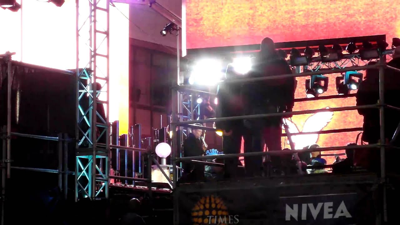 New Year's Eve 2012 Ball Drop On Times Square - YouTube