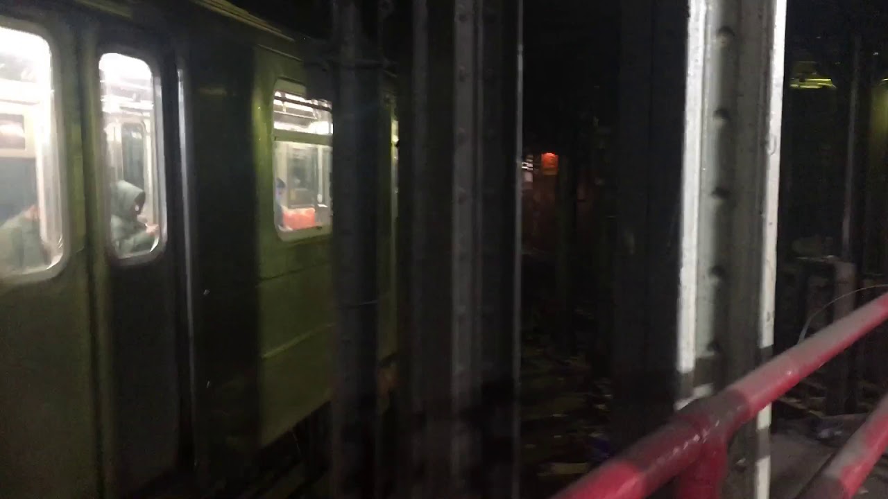 R62 1 train - YouTube