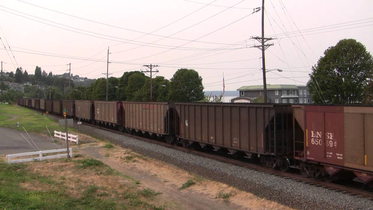 BNSF 8867 With CREX 1422 Power An Empty Coal Train @ Old Town Tacoma, WA w Canon HF11 - YouTube