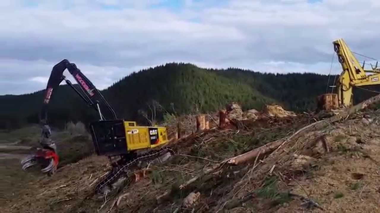 CAT 552 Winch - YouTube