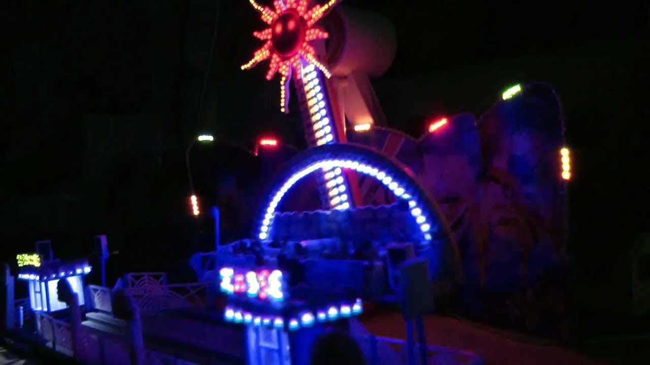 Faller Kirmes Rainbow mit LED DC-Motor - YouTube