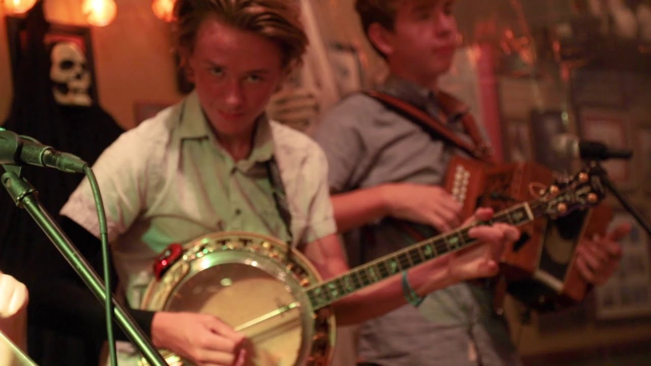 The Byrne Brothers in Nolan's, Cocoa Beach! - YouTube