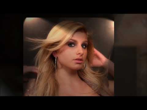 Pinelope Love Photo Shoot