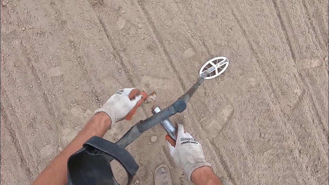 Fast paced farm field metal detecting. So many targets!! - YouTube