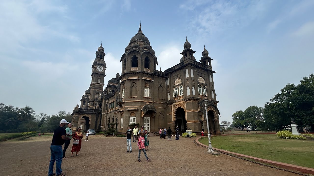 KOLHAPUR DARSHAN | कणेरी मठ | Finding beauty in the details of Kolhapur ...