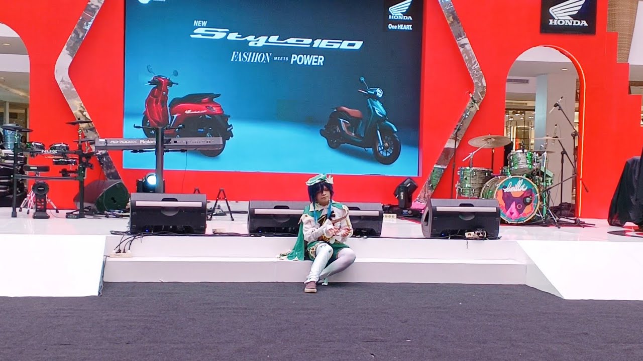 Venti - Genshin Impact | Cosplay Competition at 23 Paskal Bandung ...