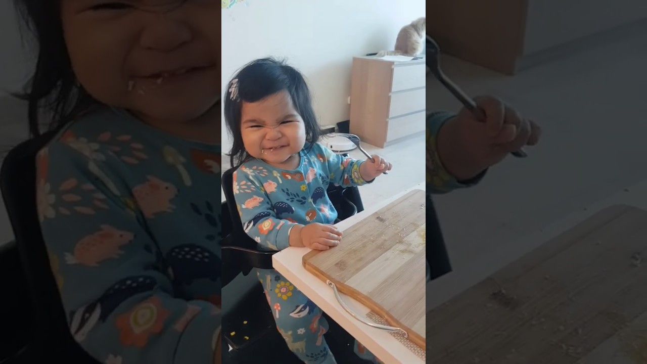 BABY EATING USING FORK - YouTube