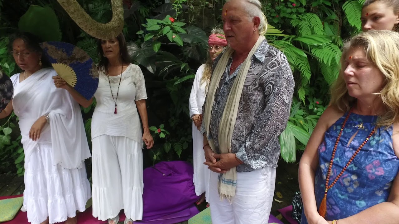 Havan/ Fire Ritual - YouTube