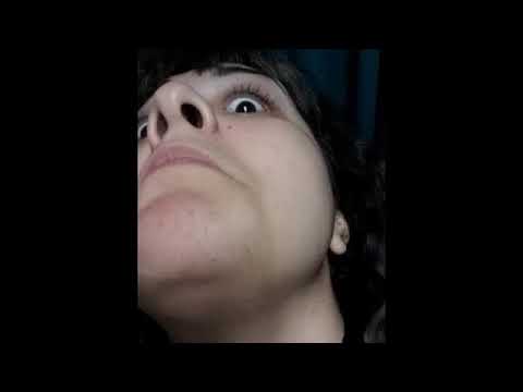 8 yıldır tıraş olmayan üniversiteli kız