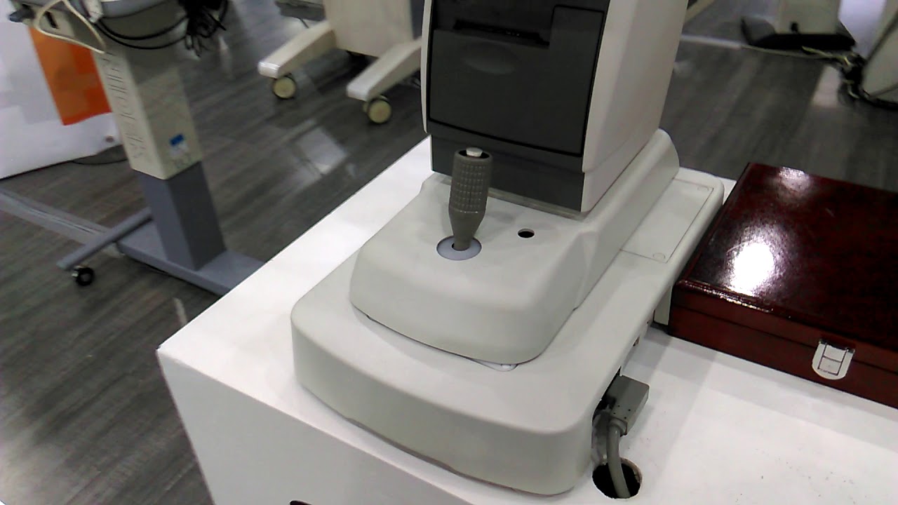 Autorefractor Righton - YouTube