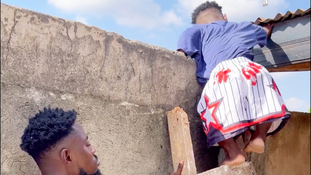 Kwaw weezy put Small Pin on roof top🤣🤣🤣🤣 - YouTube