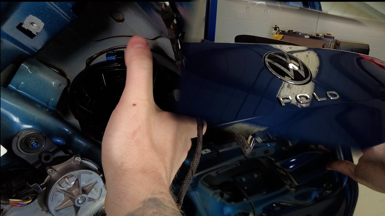 VW Polo 2021 F+R Parking sensors and POP UP RVC Retrofit (How to remove ...