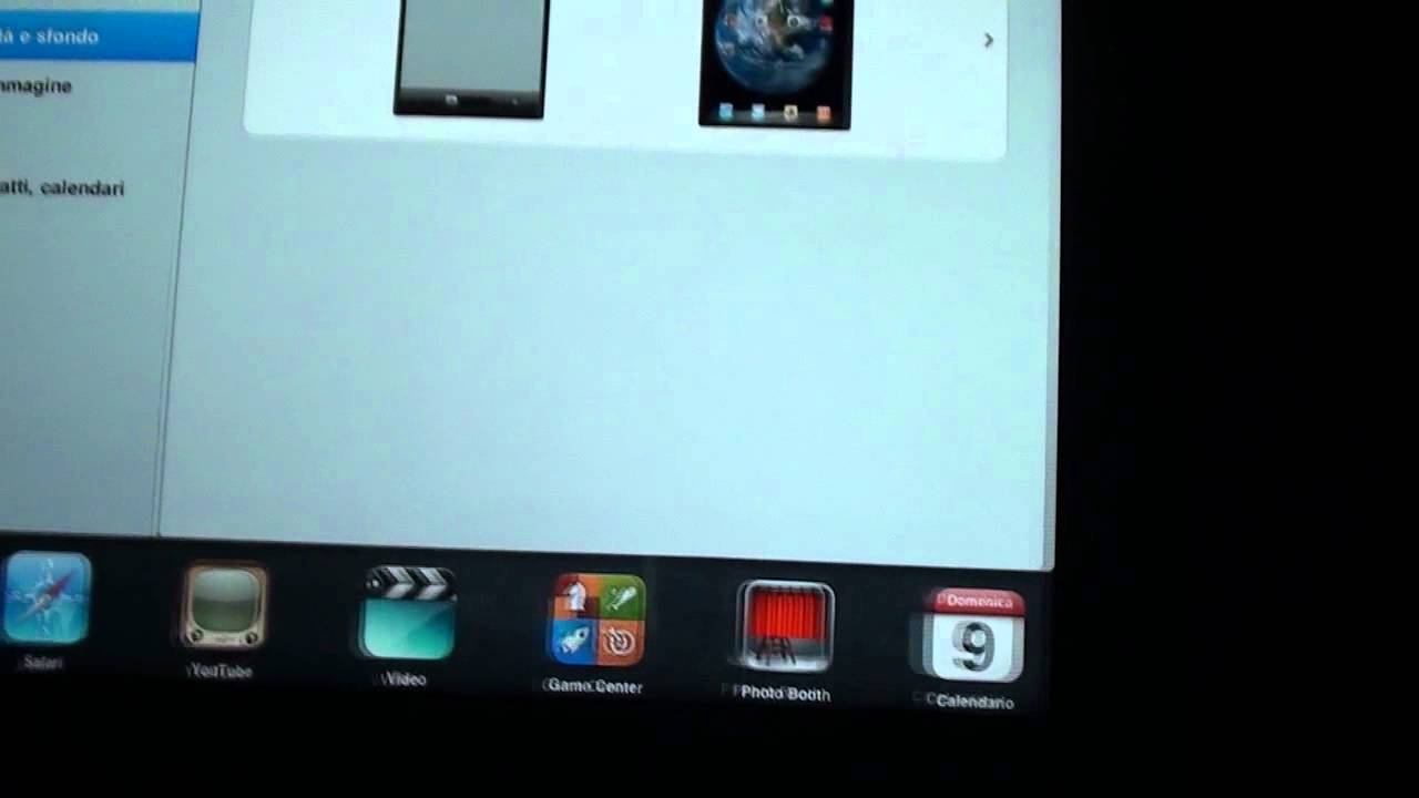 ipad 2 screen bleeding 08/10/2011 italy - YouTube