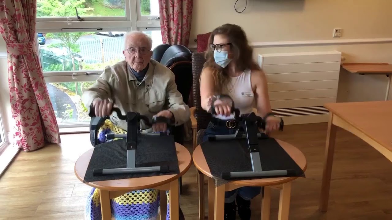 George Greig exercising - YouTube