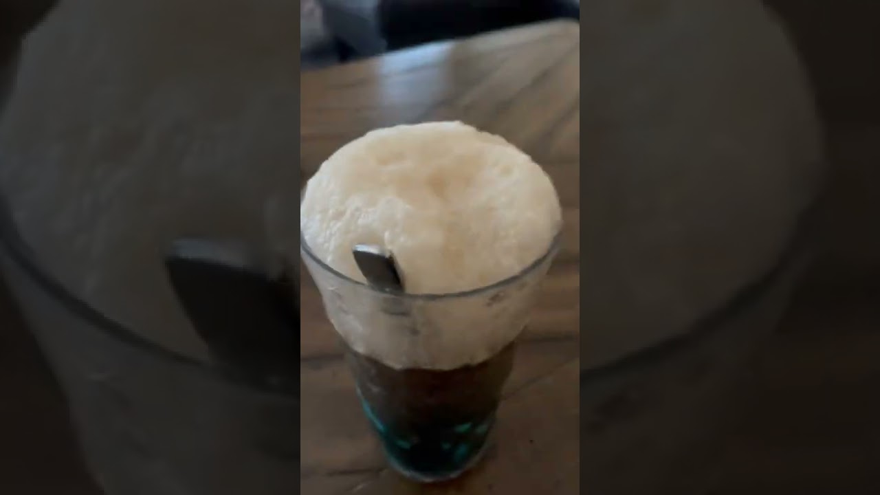 Big root beer float - YouTube