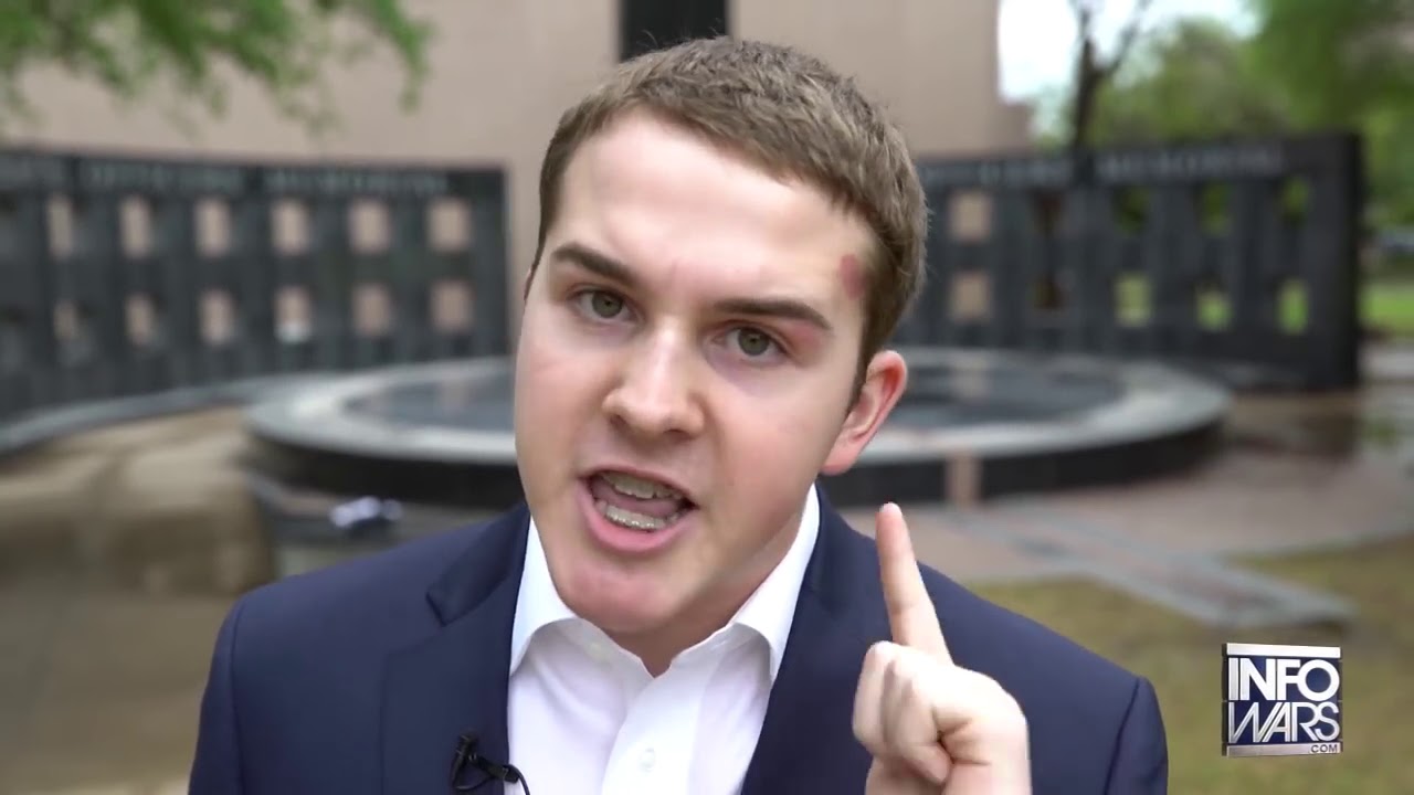 Alex Jones' Son Challenges David Hogg To A Gun Debate - YouTube