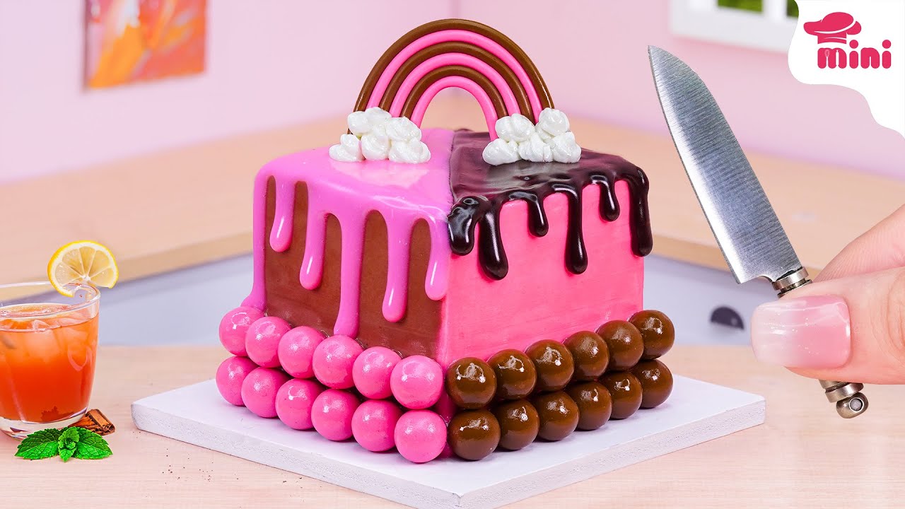 [💕Mini Cake 💕] Perfect Pink & Chocolate Drip Cake with Rainbow Topping ...