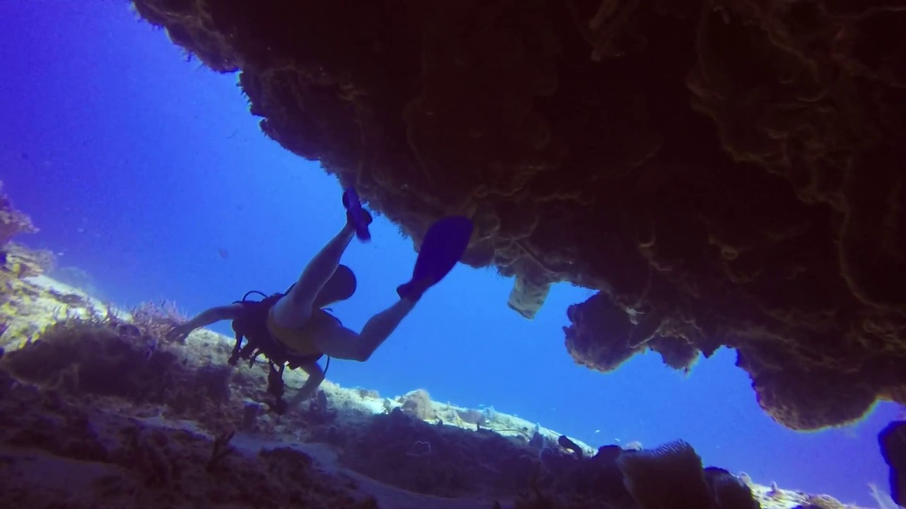 Santa Rosa Wall - Cozumel 1 of 2 - YouTube