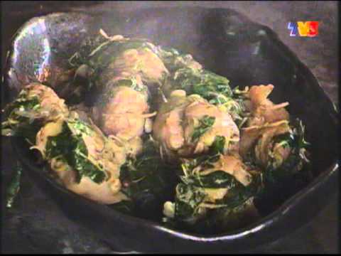 Chef Azri | Pansuh Manok | Makan Kitchen - YouTube