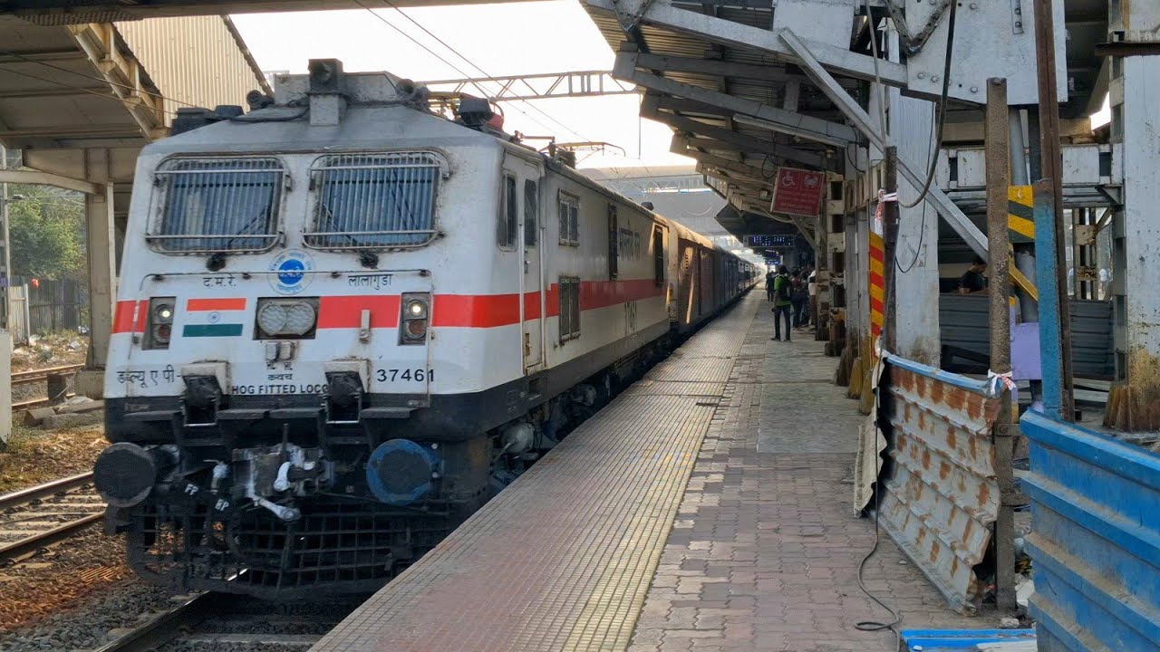 LGD WAP7 With 11019 - Konark Express Skipping Dombivli - YouTube