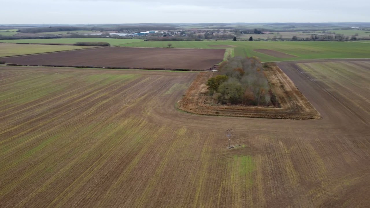 Mallard Pass solar farm - the view south-east of Essendine - YouTube