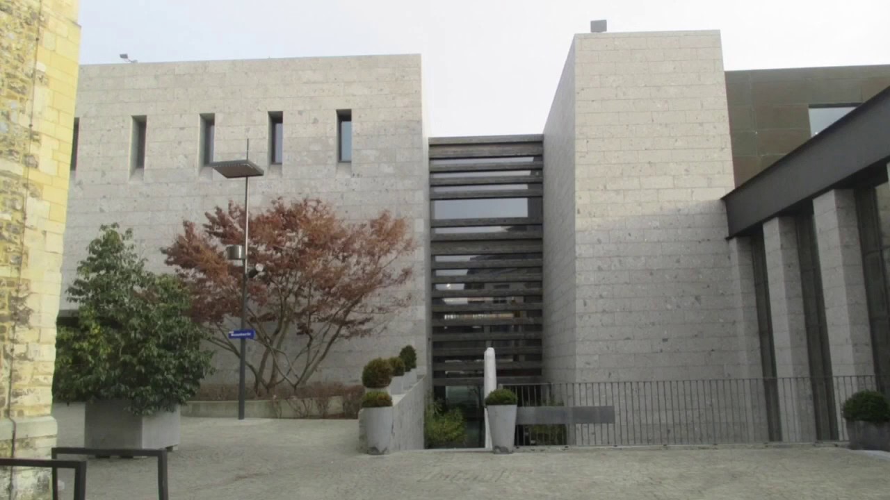 Bezoek aan het Gallo Romeins Museum te Tongeren - YouTube