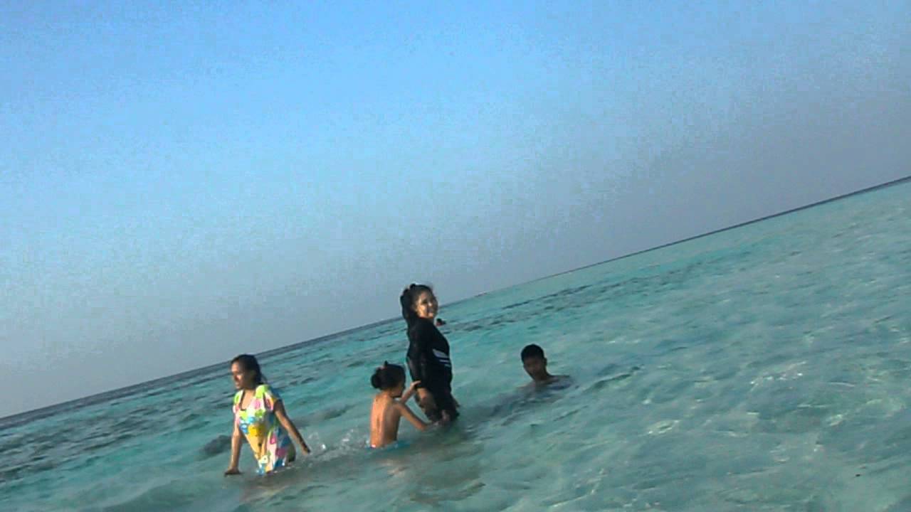 Beach Bungin NAIN ISLAND - YouTube