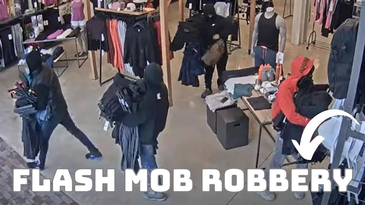 How to act during a FLASH MOB Robbery? - YouTube