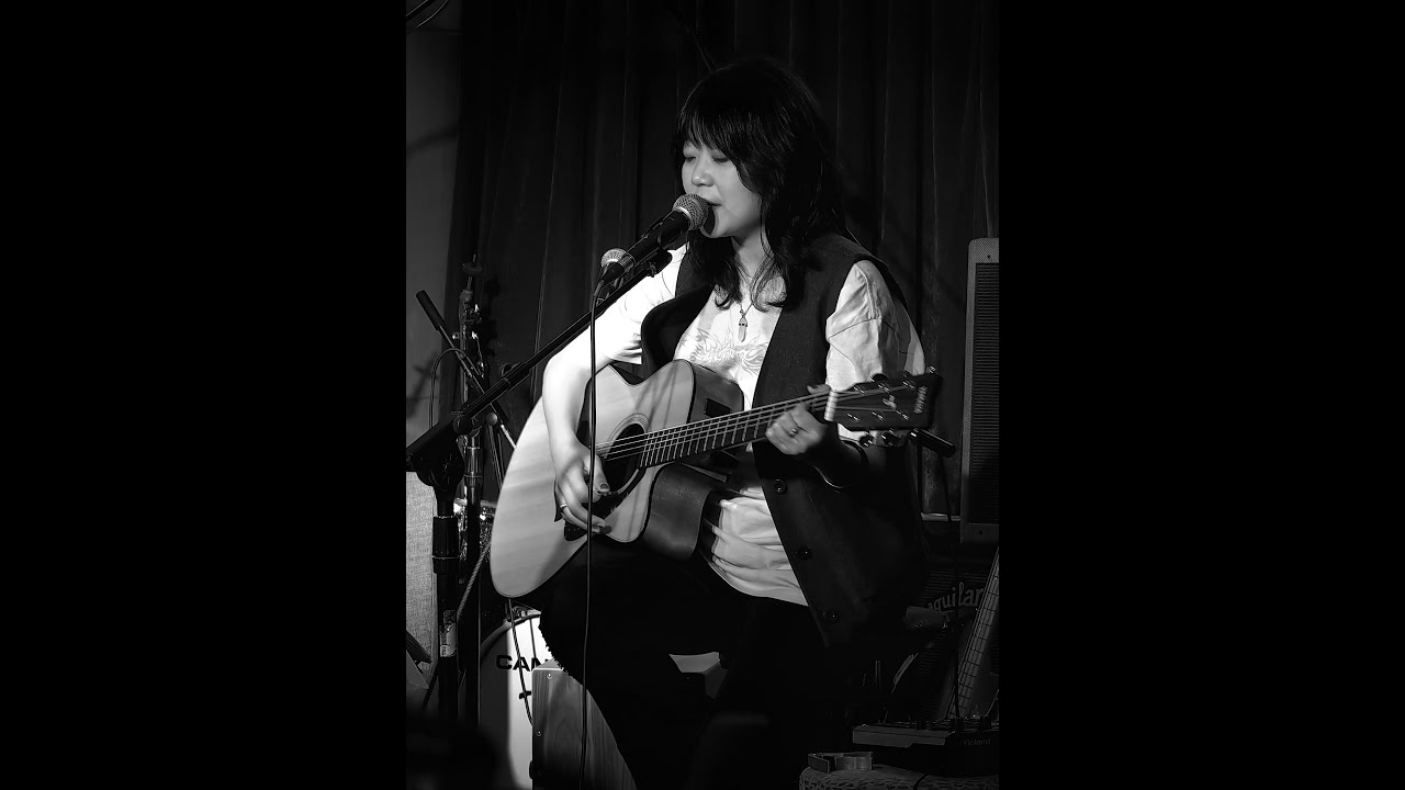 'I Miss My Party' Mar Ma unplugged performance - YouTube