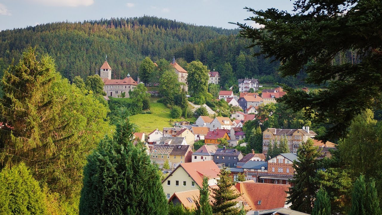 Native 4K (UHD) Canon EOS 5D Mark III RAW Video | Elgersburg - YouTube